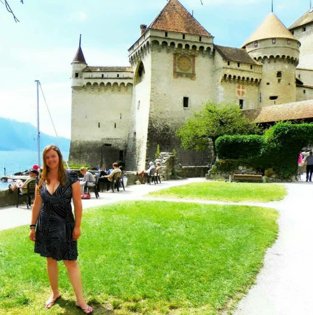 Conheça o magnífico Château de Chillon, o ponto turístico mais visitado ...